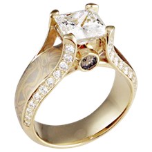 Juicy Light Engagement Ring
