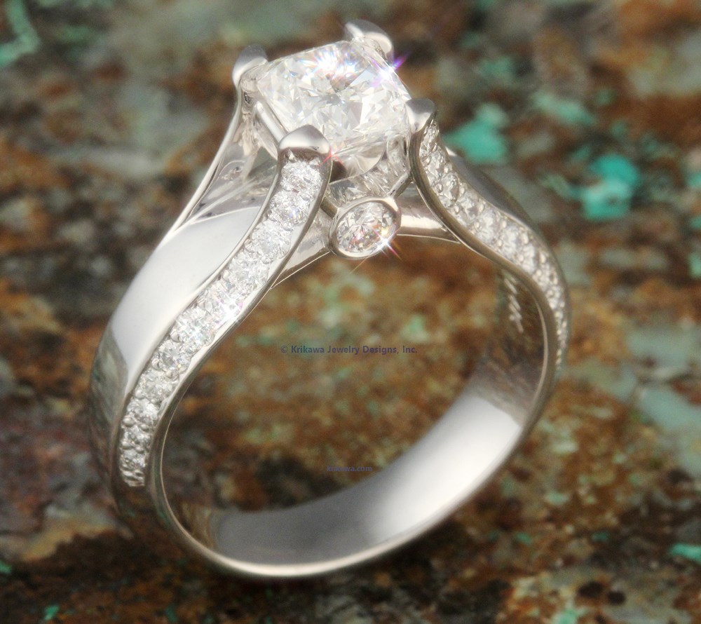 Modern Juicy Light Engagement Ring